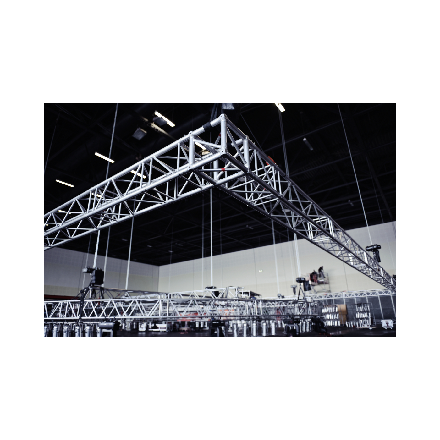 Truss and Rigging - Exhibition booth build